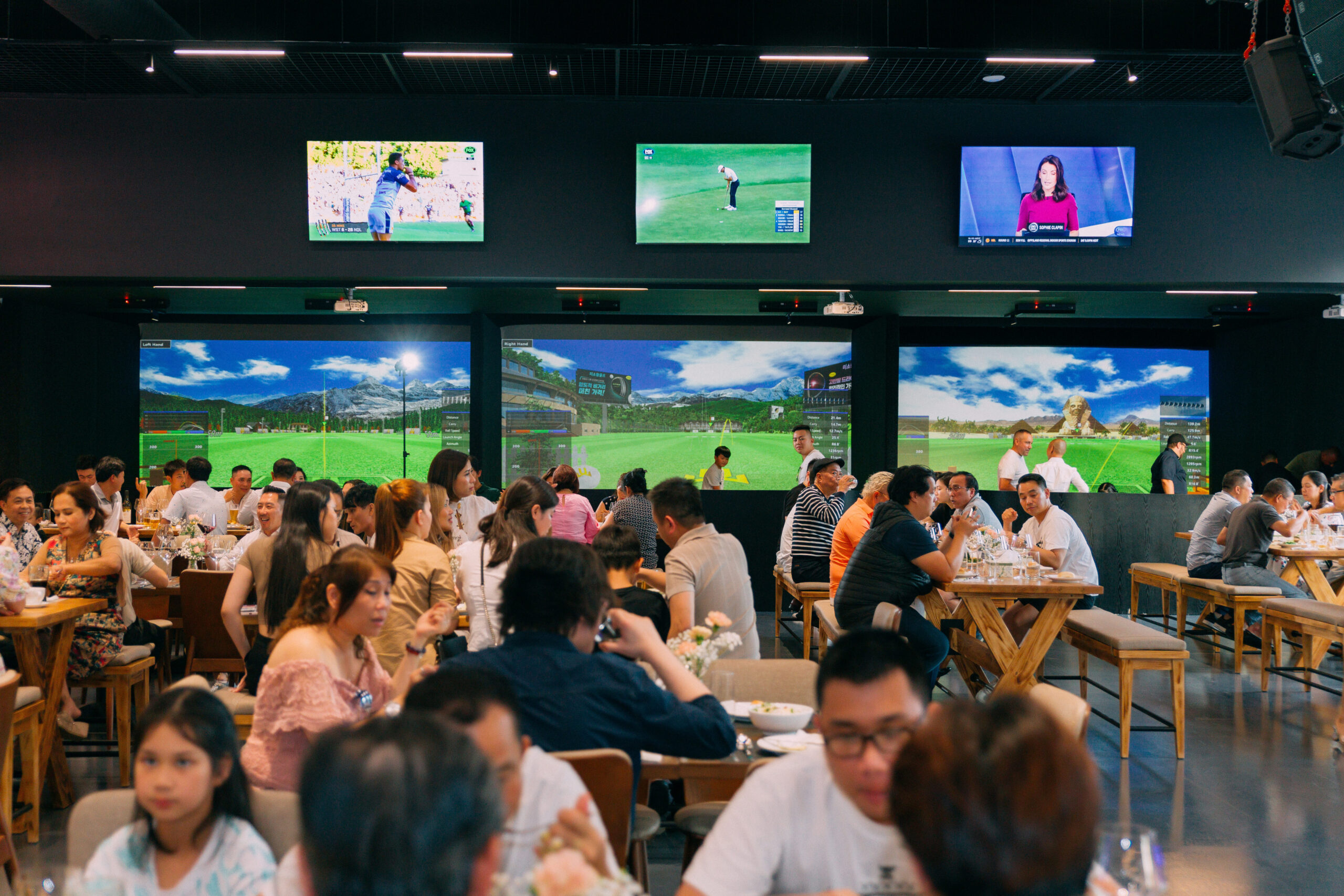 Sports Bar & Golf Simulators in Melbourne’s West | Golf Square